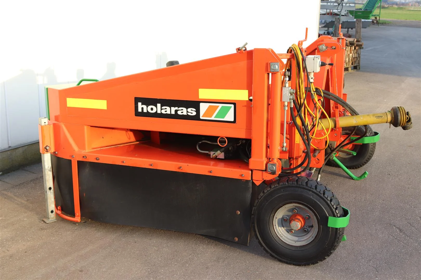 Holaras onion topper for field topping • Duijndam Machines