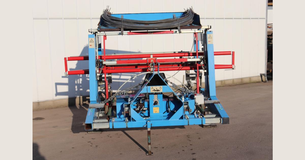 Hortech foil laying machine for tunnels with arches pusher • Duijndam ...
