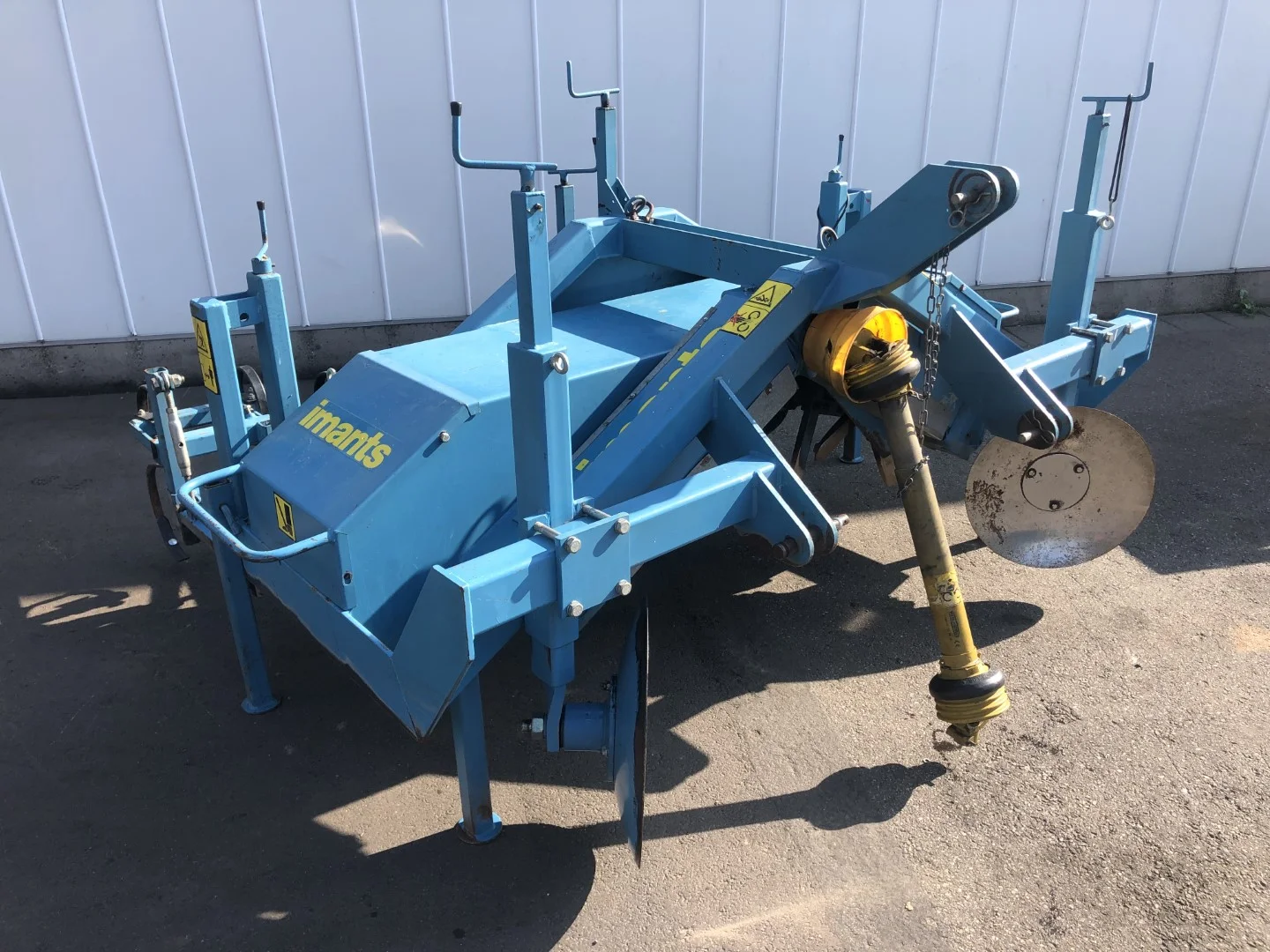 Imants hillformer for asparagus • Duijndam Machines