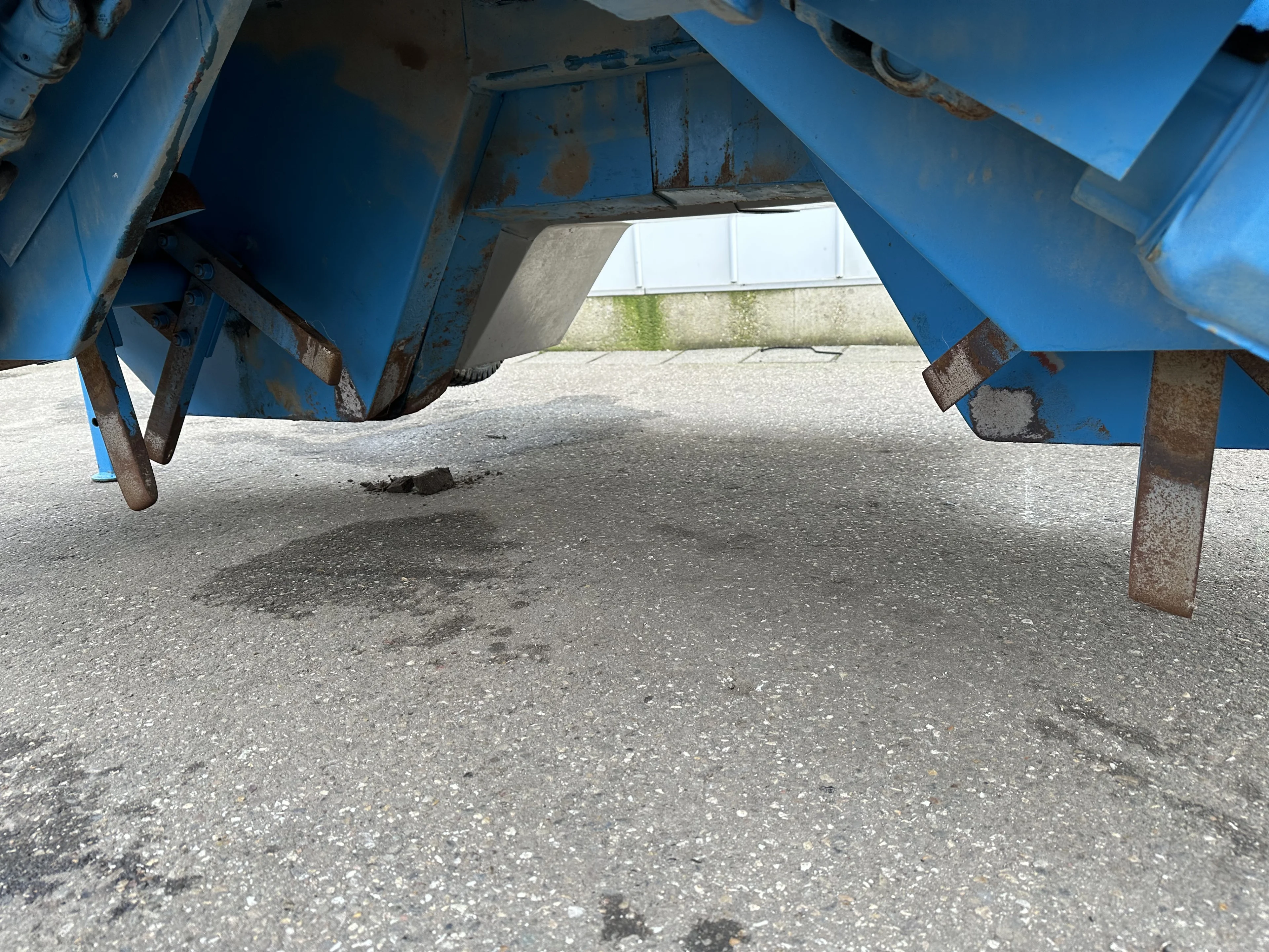 Imants IRF-II hillformer for asparagus • Duijndam Machines