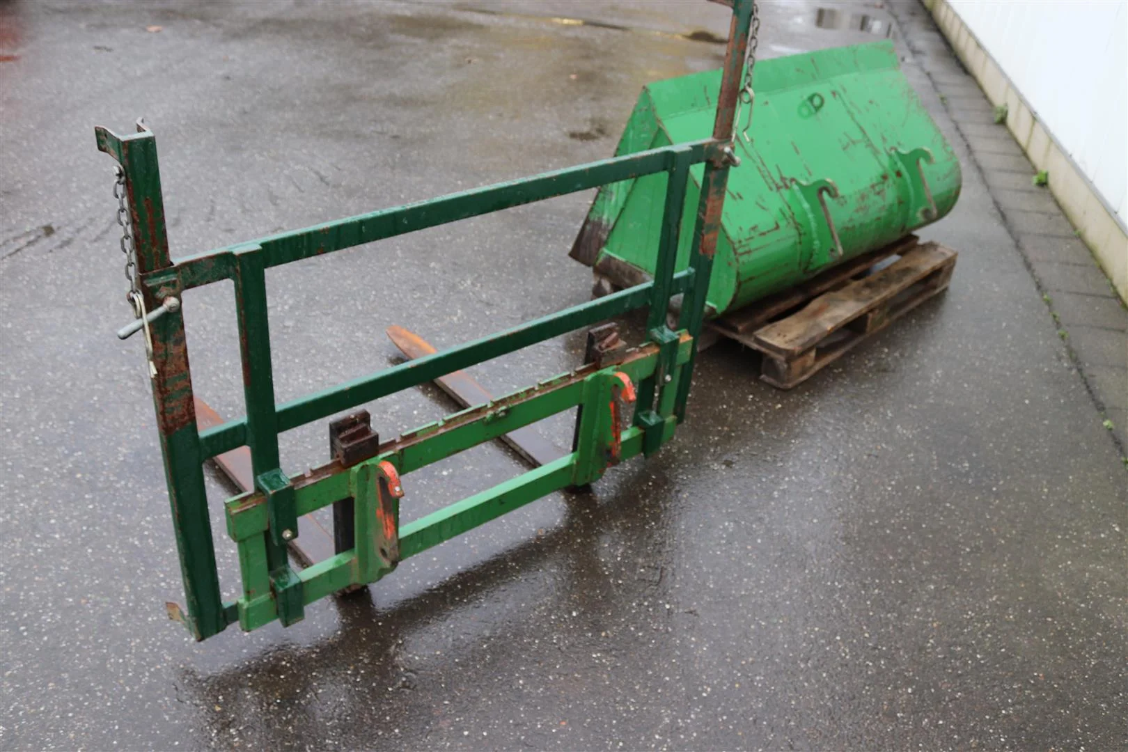 Ferrari 50 L AR reversible tractor with articulated steering and ...