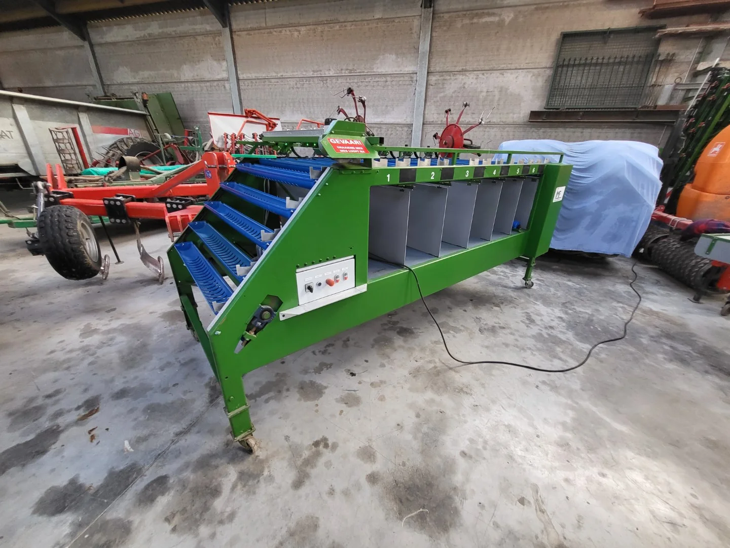 Jamafa rose length sorting machine with 6 stations and cutter ...