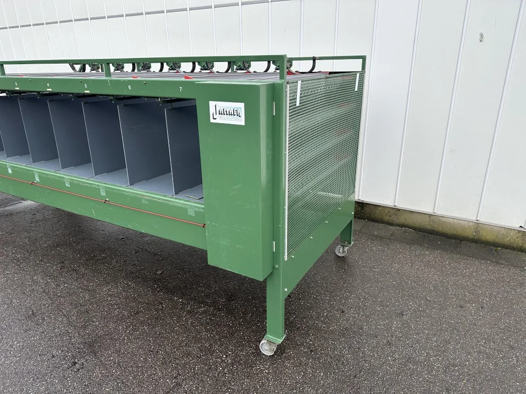 Jamafa length grading machine with 7 sortings • Duijndam Machines