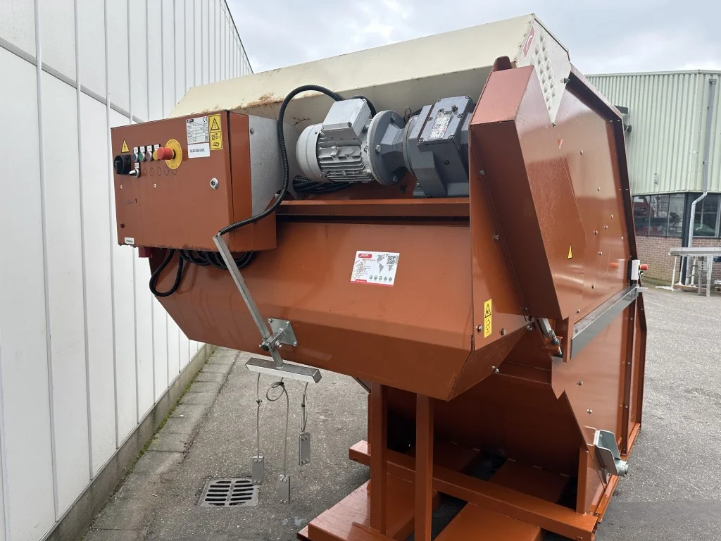 Javo Big bale bark • Duijndam Machines