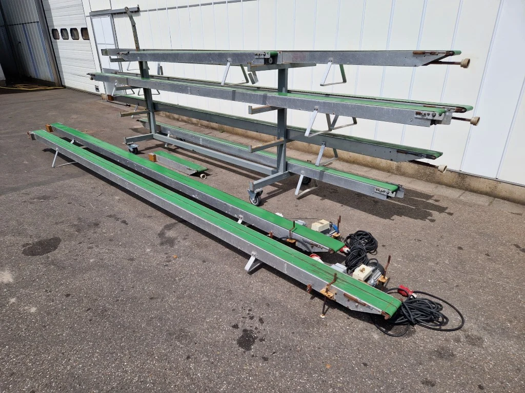 Javo 15 cm potted plant conveyor • Duijndam Machines