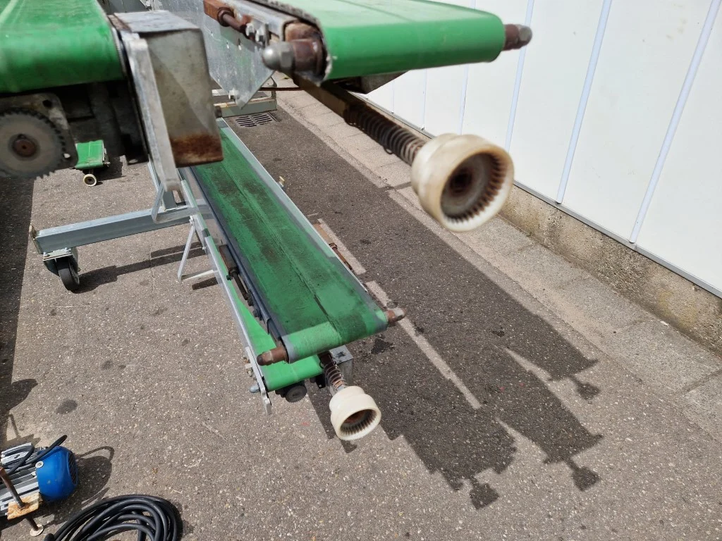 Javo 15 cm potted plant conveyor • Duijndam Machines