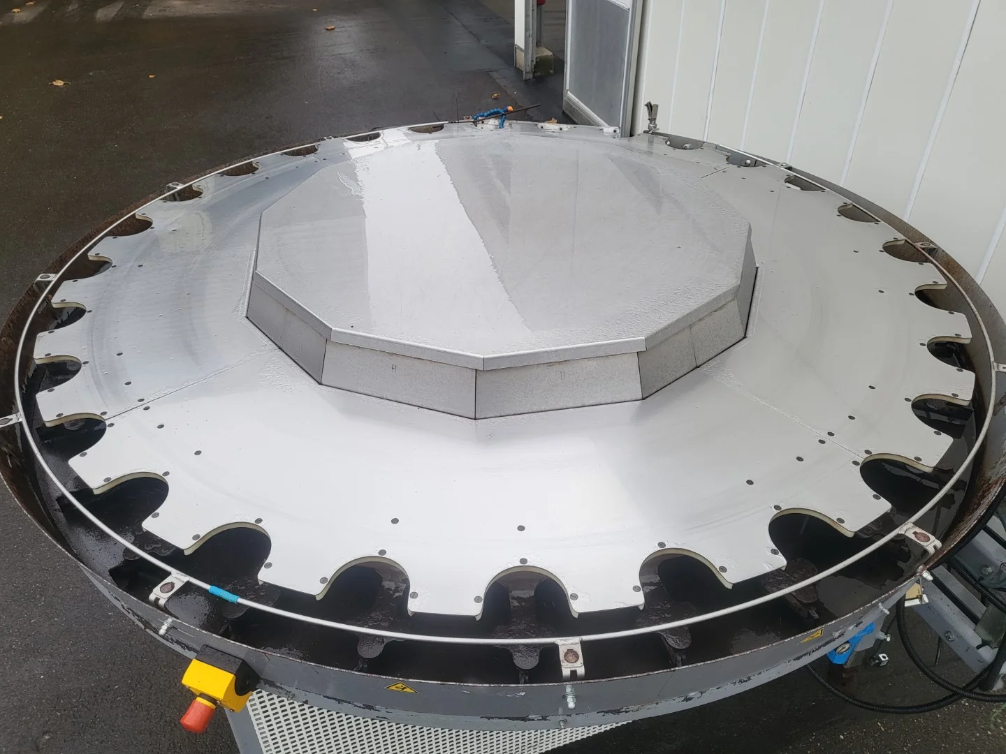 Javo pot carousel for p9 cm pots • Duijndam Machines