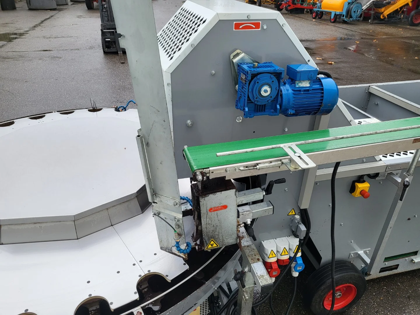 Javo "Special" for Phalaenopsis potting machine • Duijndam Machines