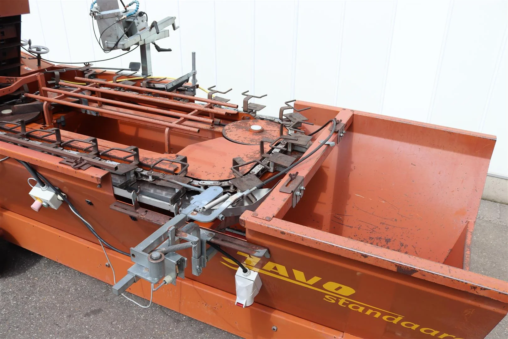 Javo Standaard potting machine with mechanical dispenser and discharger ...