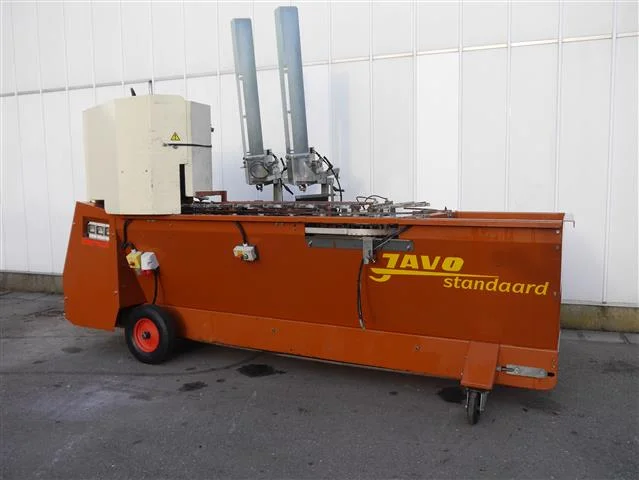 Javo potting machine with double dispenser • Duijndam Machines