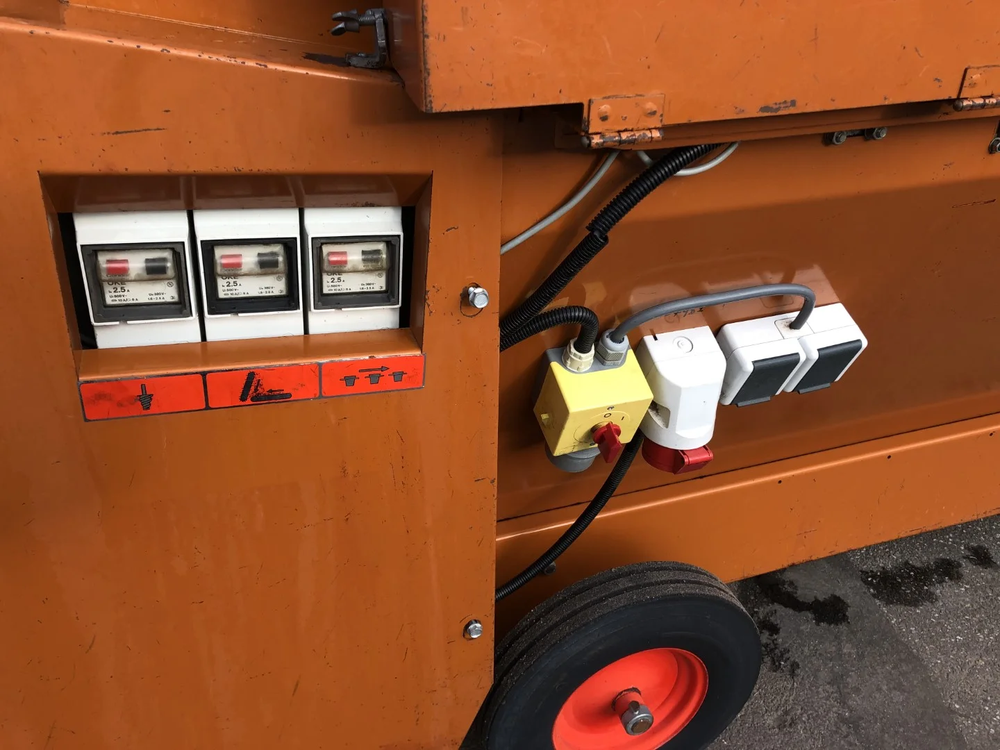 Javo Standaard potting machine with pneumatic pot dispenser and ...