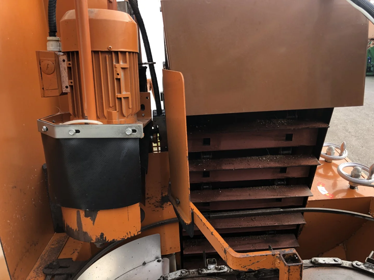 Javo Standaard potting machine with pneumatic pot dispenser and ...