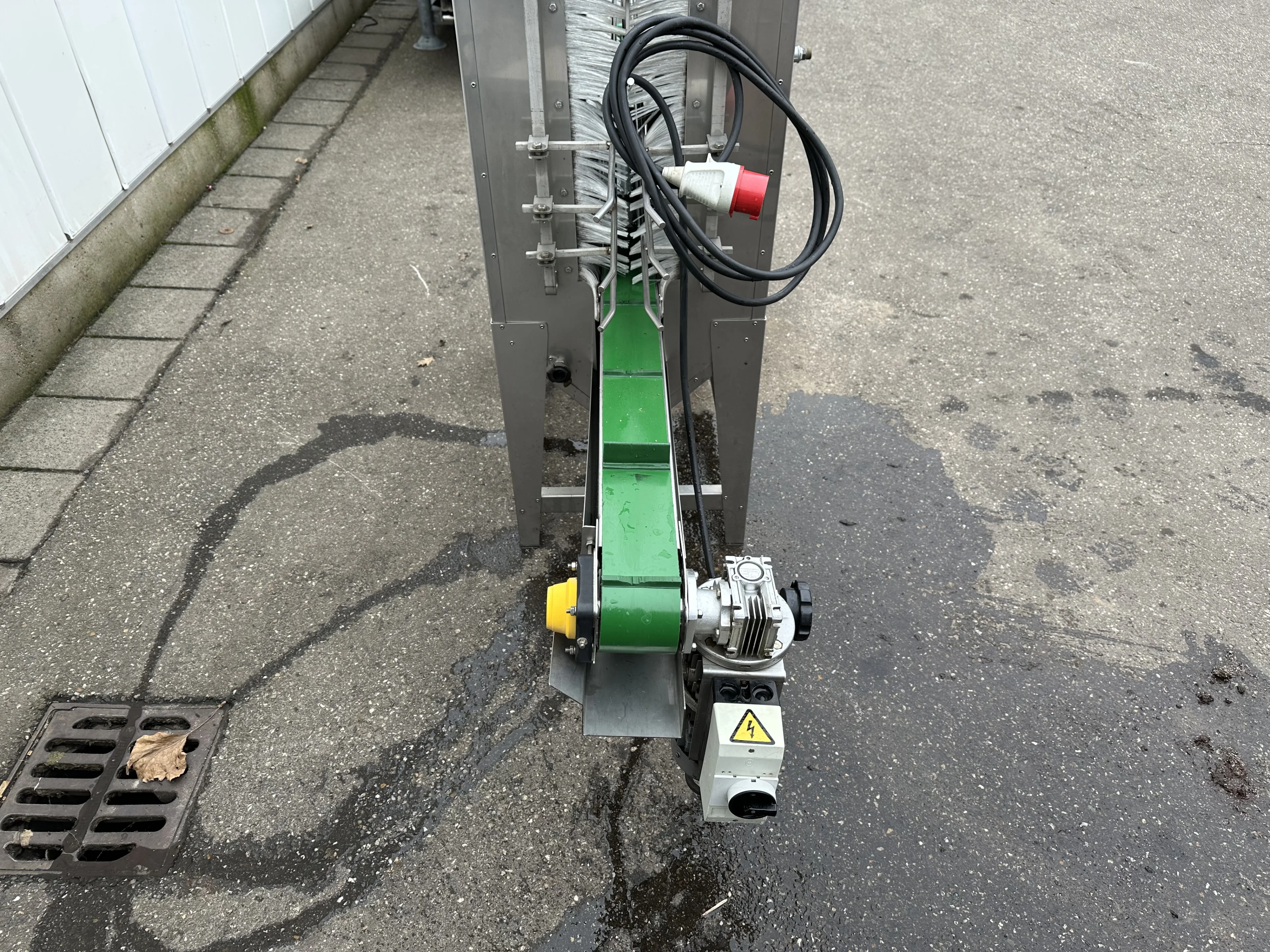 Javo tray cleaner • Duijndam Machines