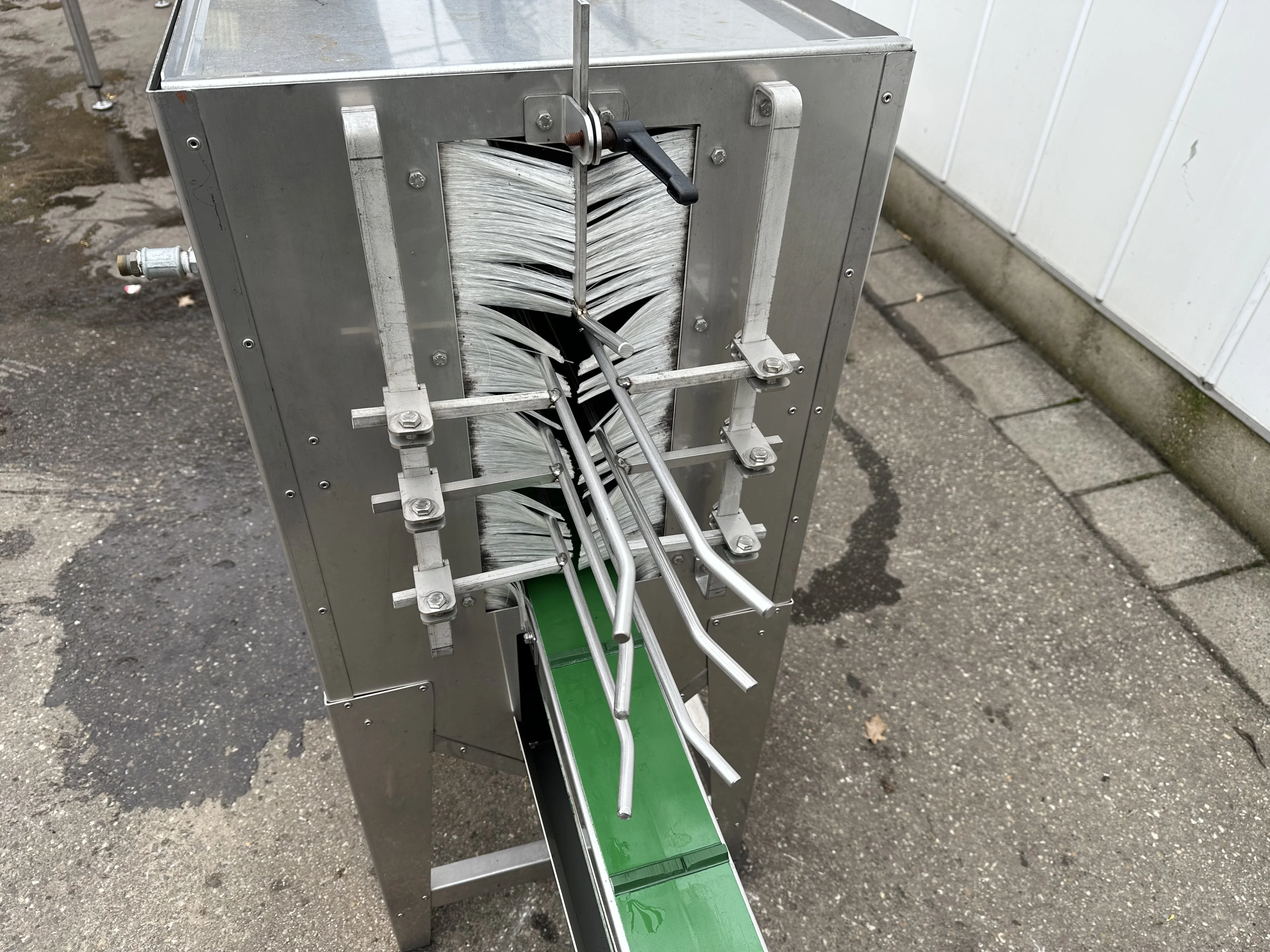 Javo tray cleaner • Duijndam Machines