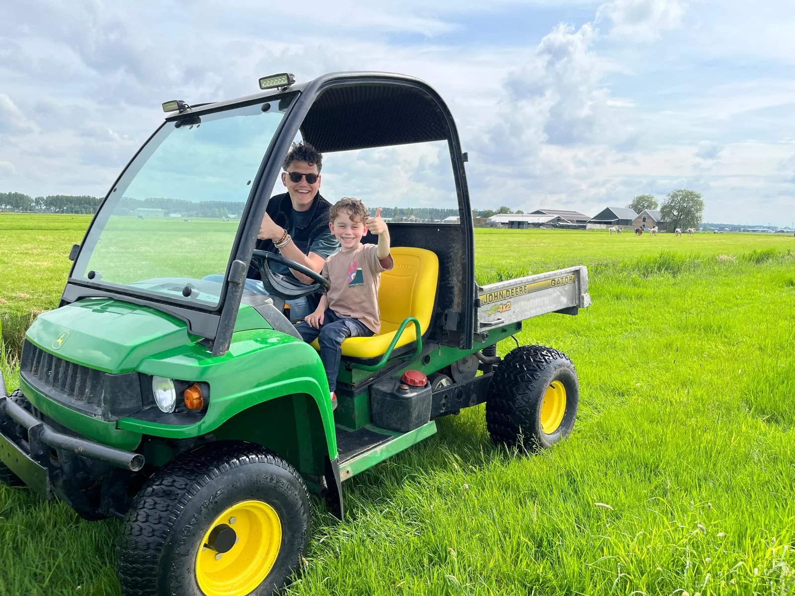 John Deere HPX Gator multi-faceted and high-performing utility vehicle ...