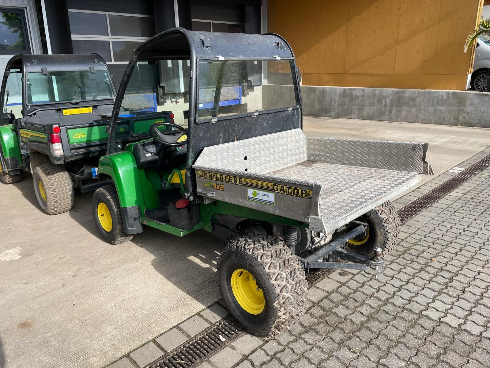 John Deere HPX Gator multi-faceted and high-performing utility vehicle ...