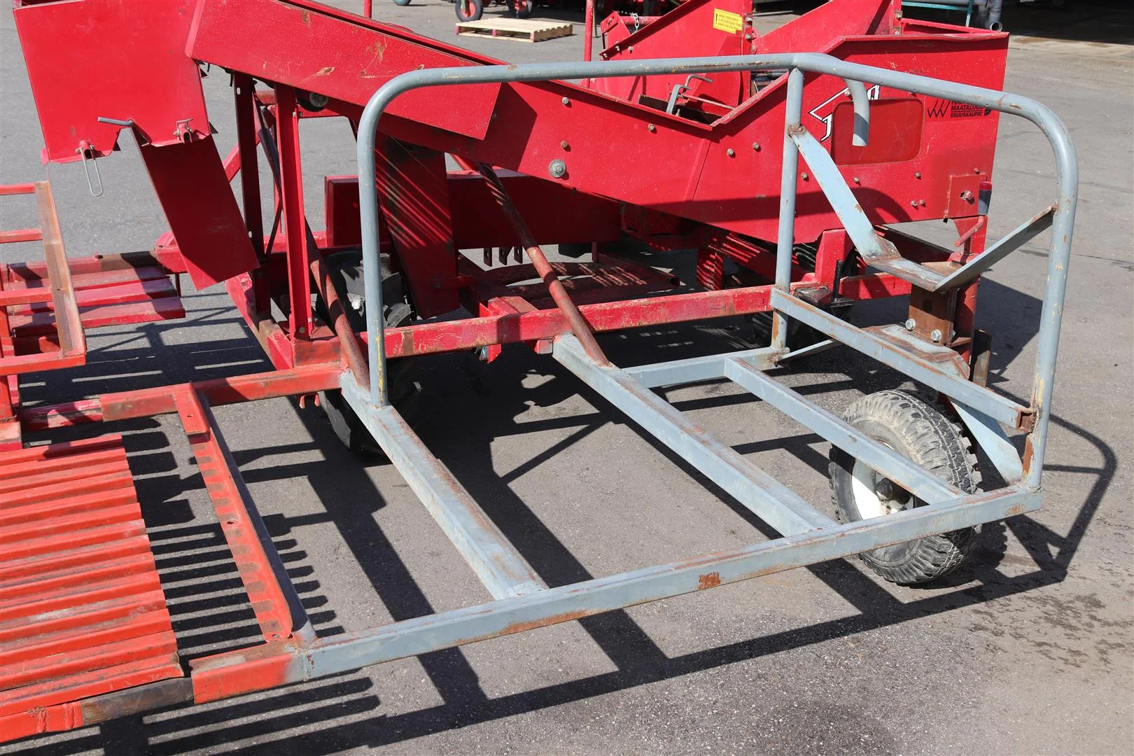 Juko 1 row potato harvester • Duijndam Machines