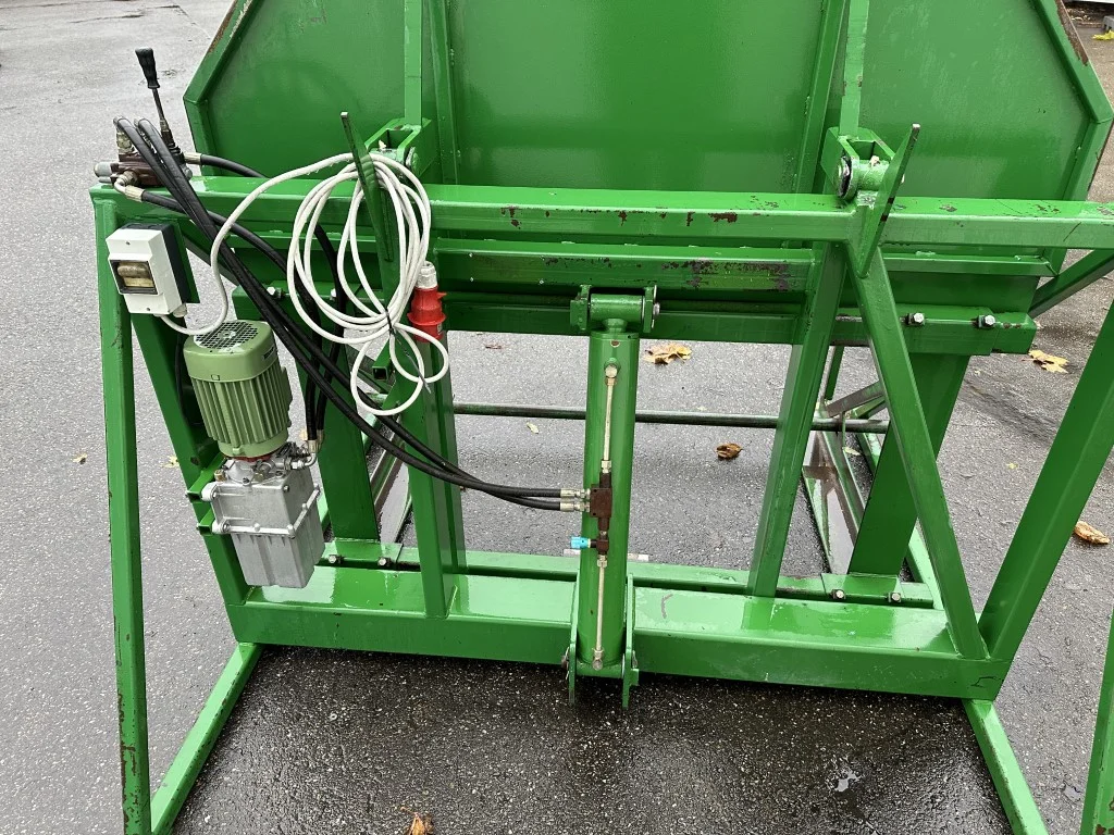 Keulmac box tipper 160 cm • Duijndam Machines