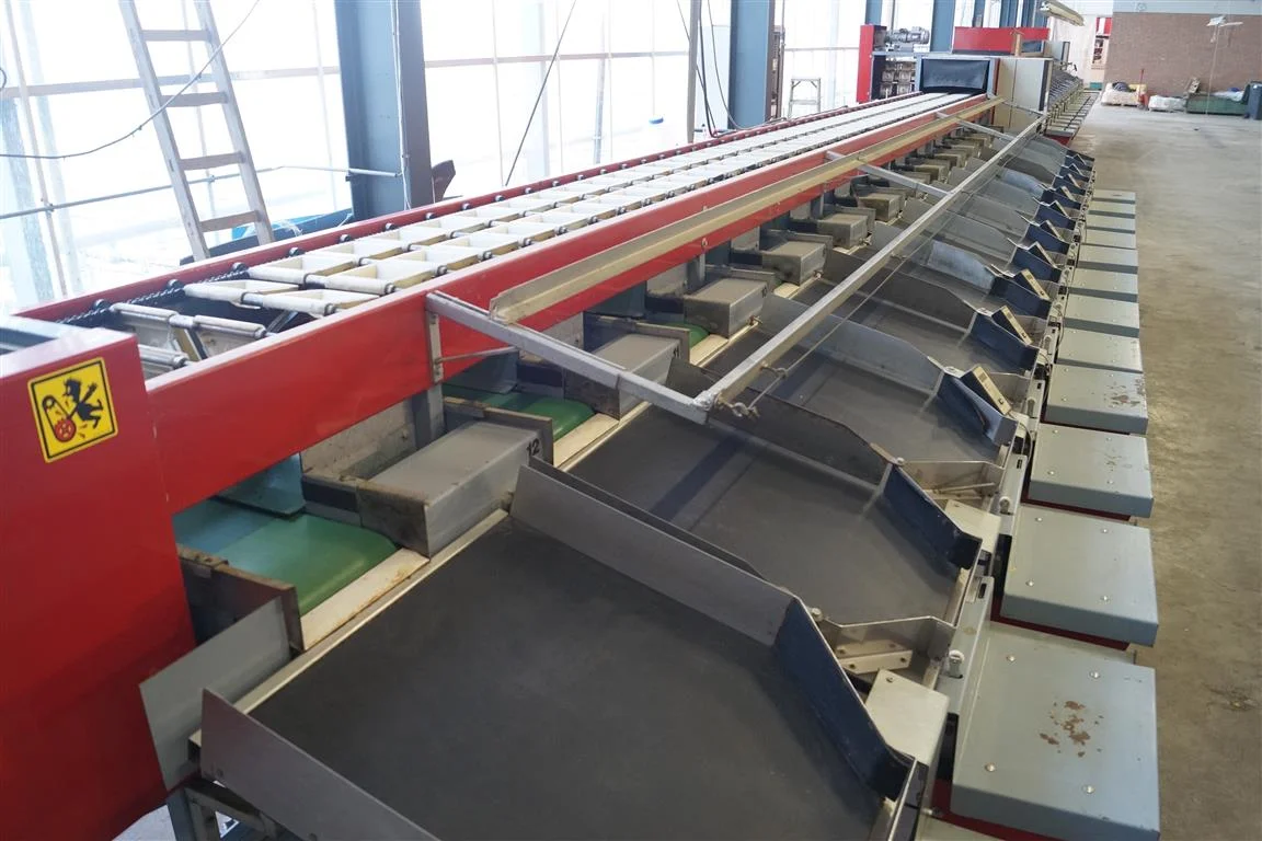 Aweta KG2- 12 +1 weight and colour sorting machine for tomatoes ...