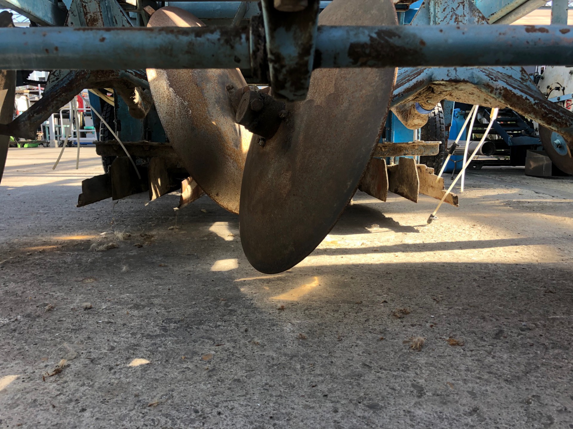 Koningsplanter planting machine 6 rows for onions and bulbs • Duijndam ...