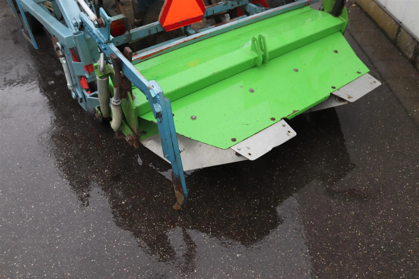 Koningsplanter planting machine 6 rows for onions and bulbs • Duijndam ...