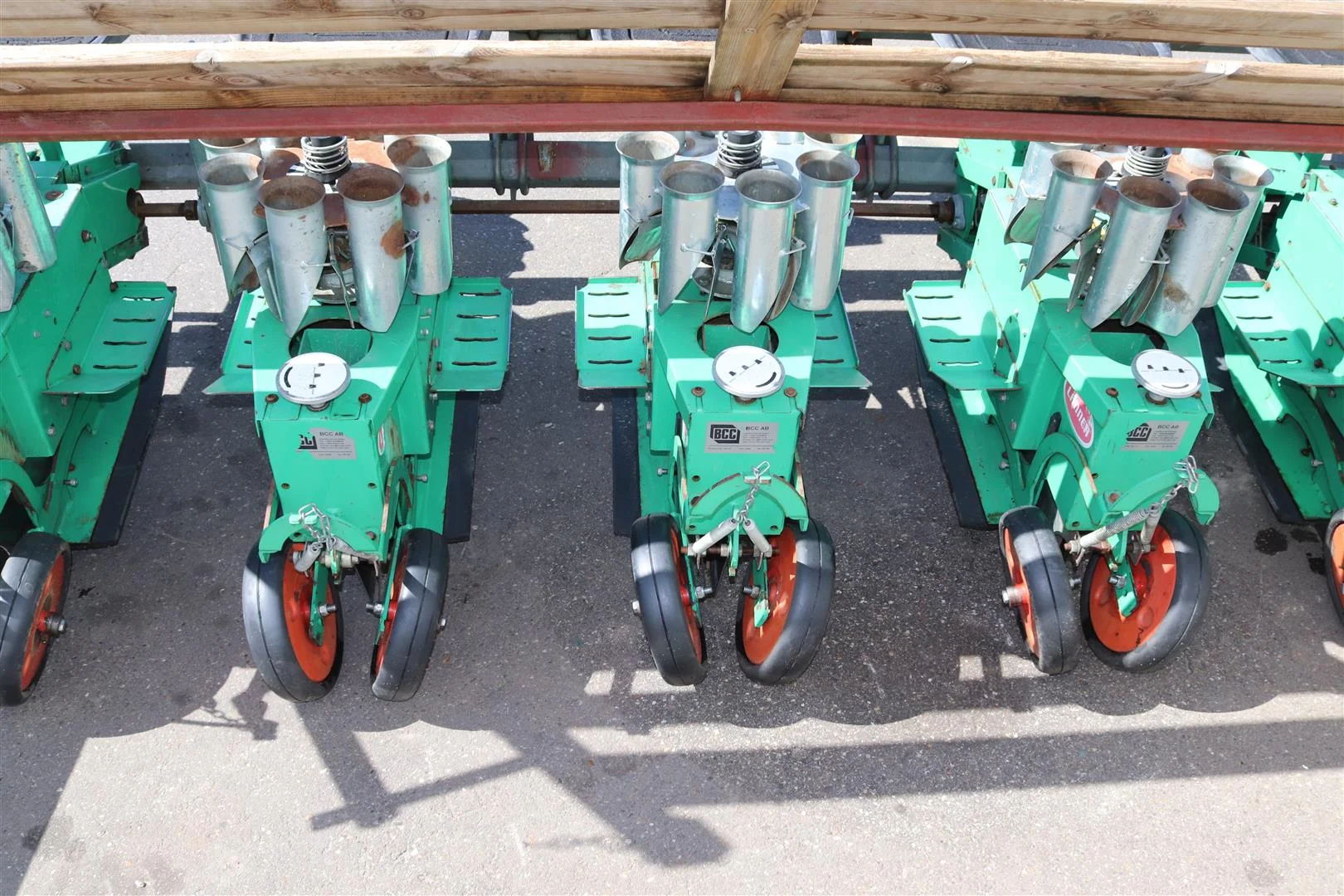 Lännen planting machine 5 rows • Duijndam Machines
