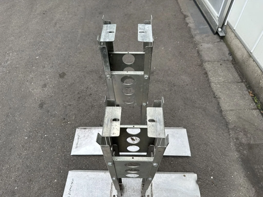 Javo supports / legs for conveyors • Duijndam Machines