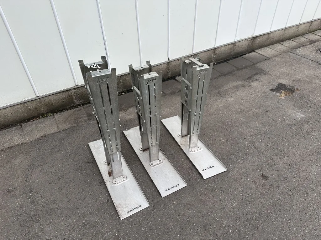 Javo supports / legs for conveyors • Duijndam Machines