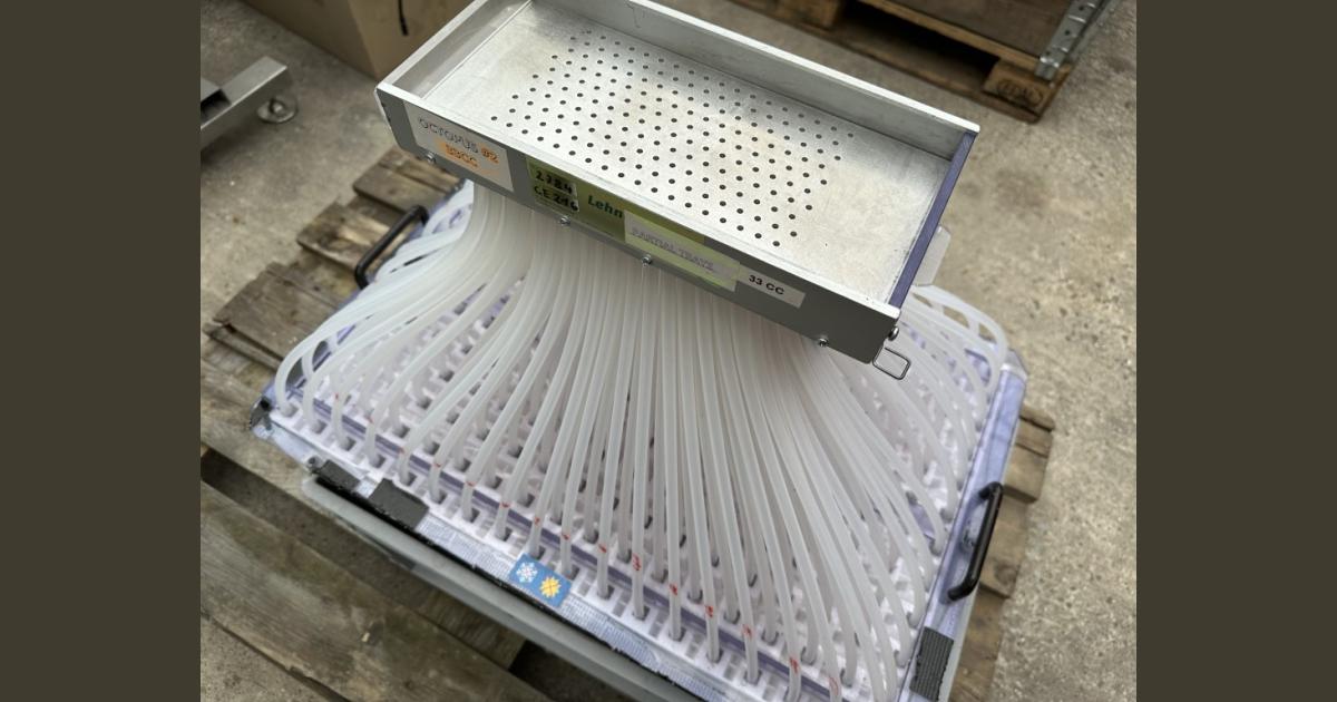 Lehners handzaaimachine voor trays met 285 cellen • Duijndam Machines