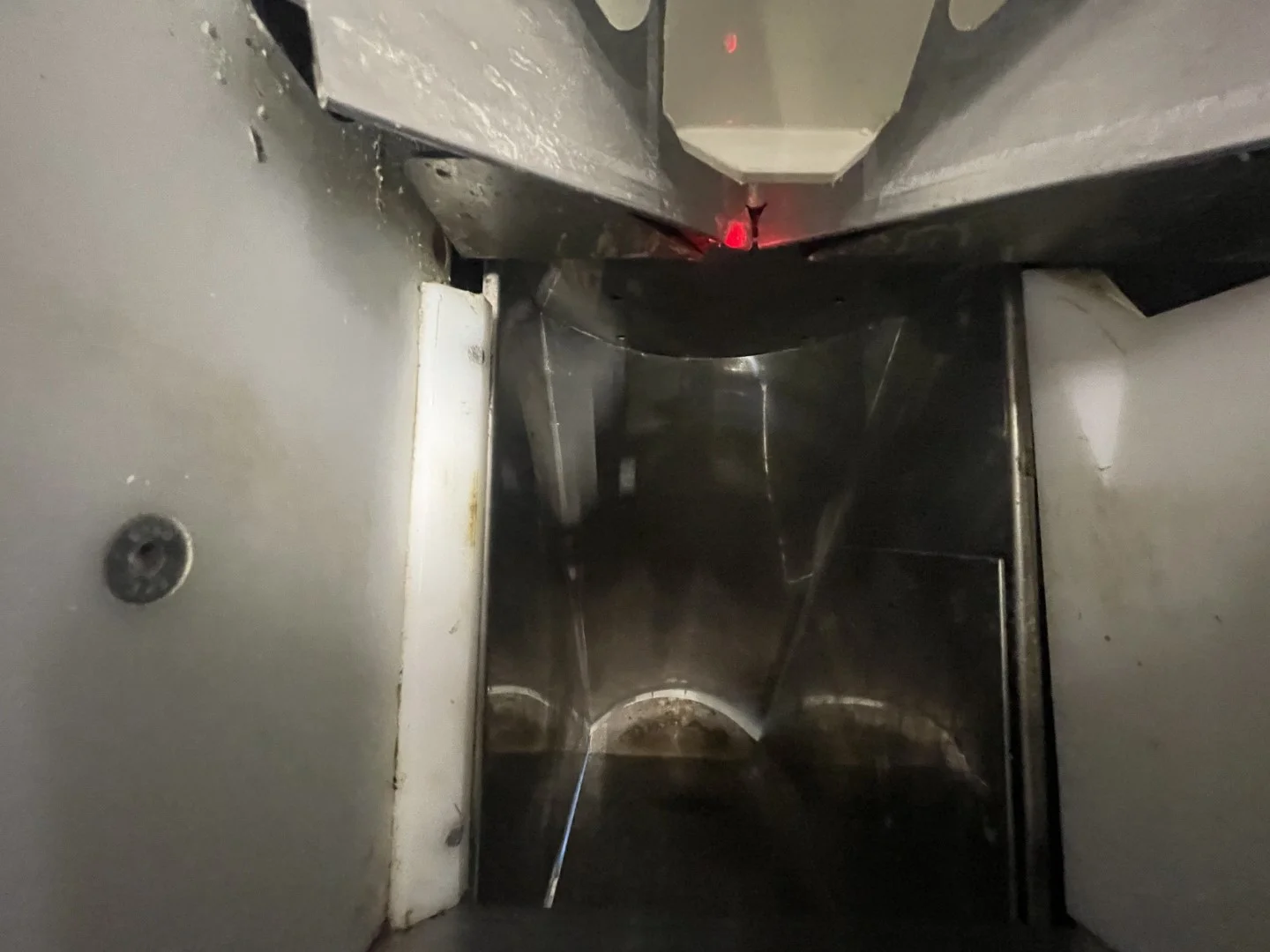 Manter M10 L weighing machine with infeed elevator, buffer box filler ...