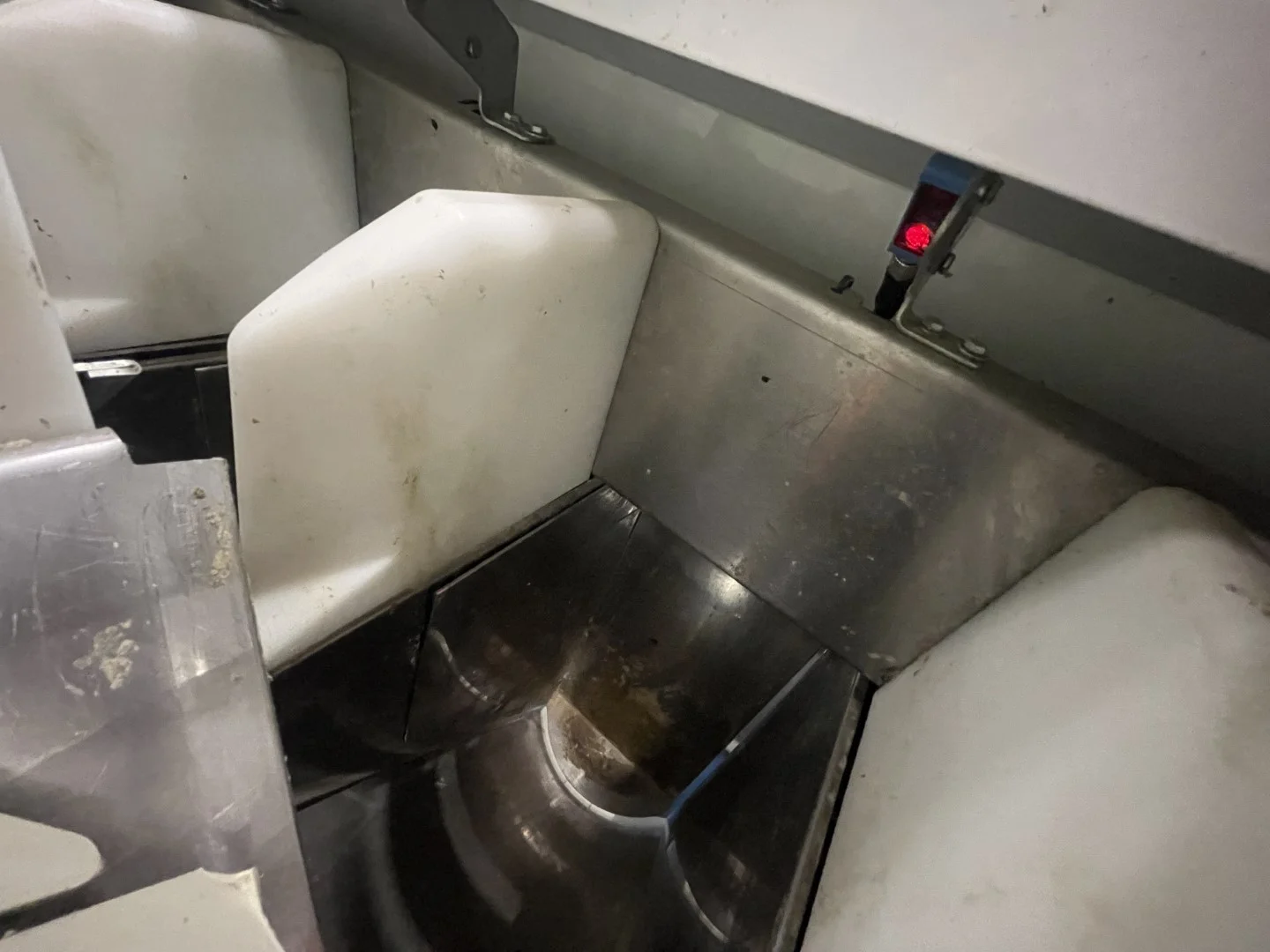 Manter M10 L weighing machine with infeed elevator, buffer box filler ...