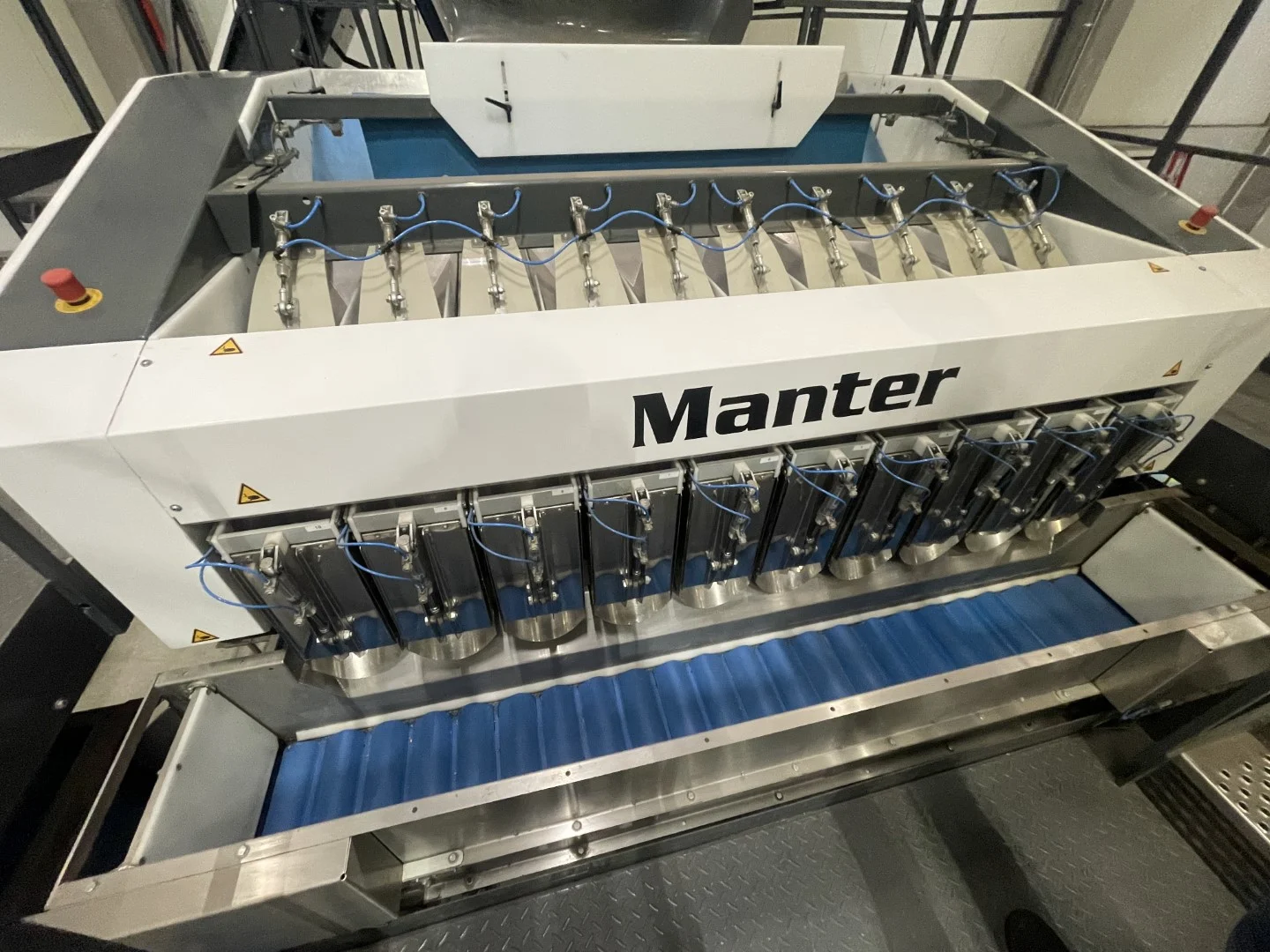Manter M10 L weighing machine with infeed elevator, buffer box filler ...