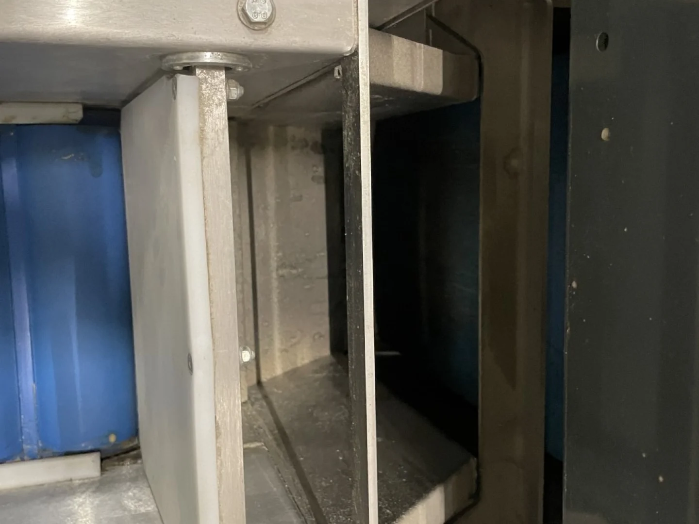 Manter M10 L weighing machine with infeed elevator, buffer box filler ...