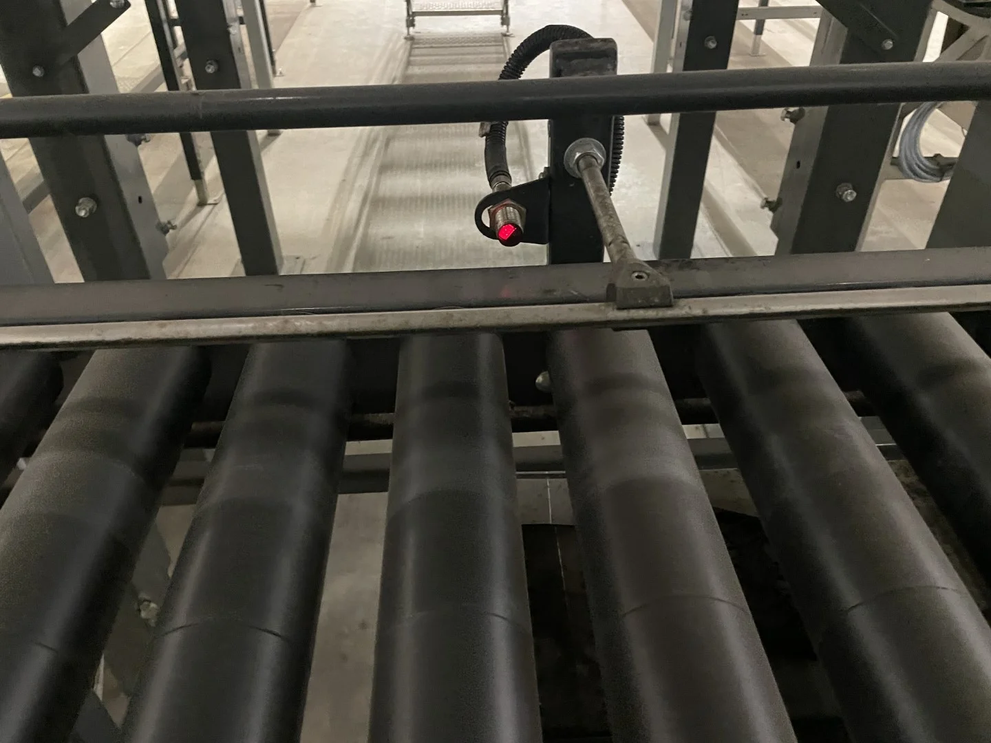 Manter M10 L weighing machine with infeed elevator, buffer box filler ...