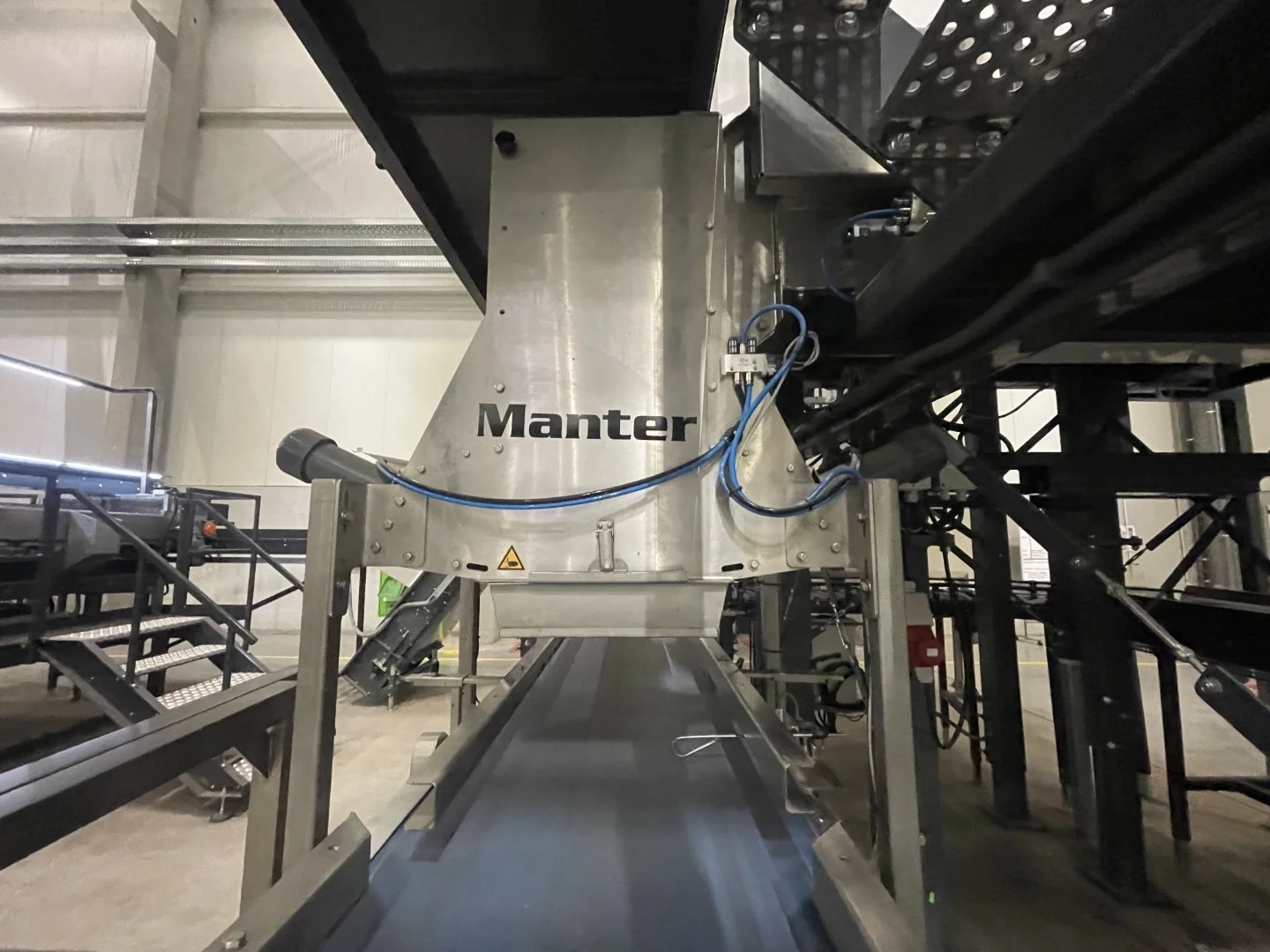 Manter M10 L weighing machine with infeed elevator, buffer box filler ...
