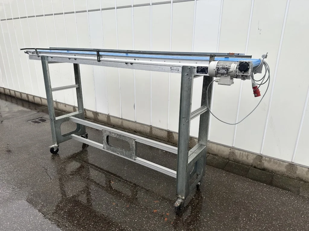 Martin Stolze conveyor 320 x 45 cm • Duijndam Machines