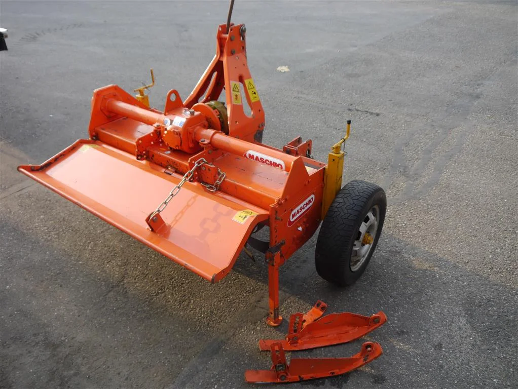 Maschio rotary tiller 130 cm with wheel support • Duijndam Machines