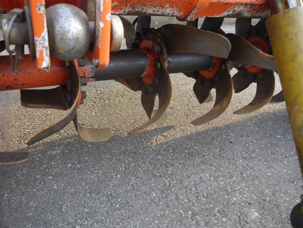 Maschio rotary tiller 130 cm with wheel support • Duijndam Machines