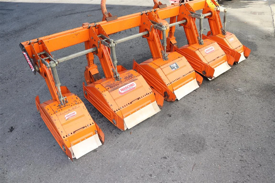 Maschio Inter row cultivator with with 5 elements • Duijndam Machines