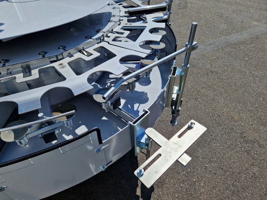 Mayer 2400 potting machine for double pots • Duijndam Machines