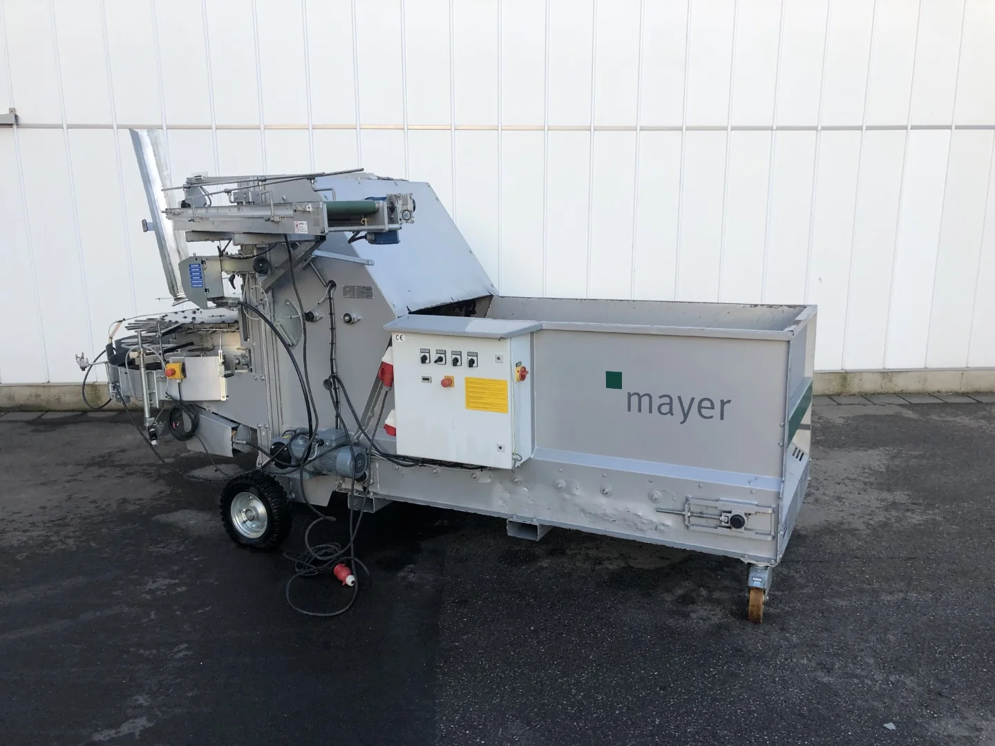 Mayer 2400 Potting machine with dispenser • Duijndam Machines