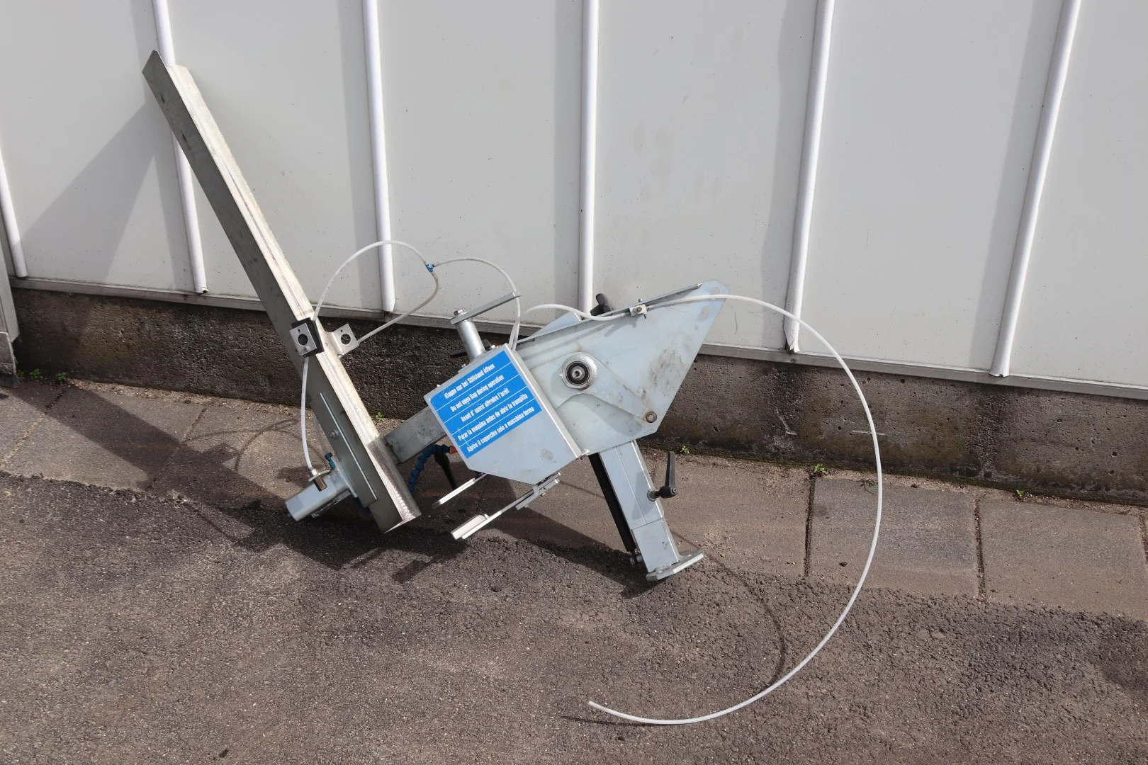 Mayer pot dispenser for potting machine • Duijndam Machines