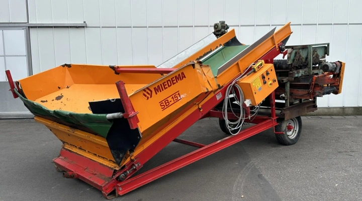 Miedema SB-151 receiving hopper • Duijndam Machines