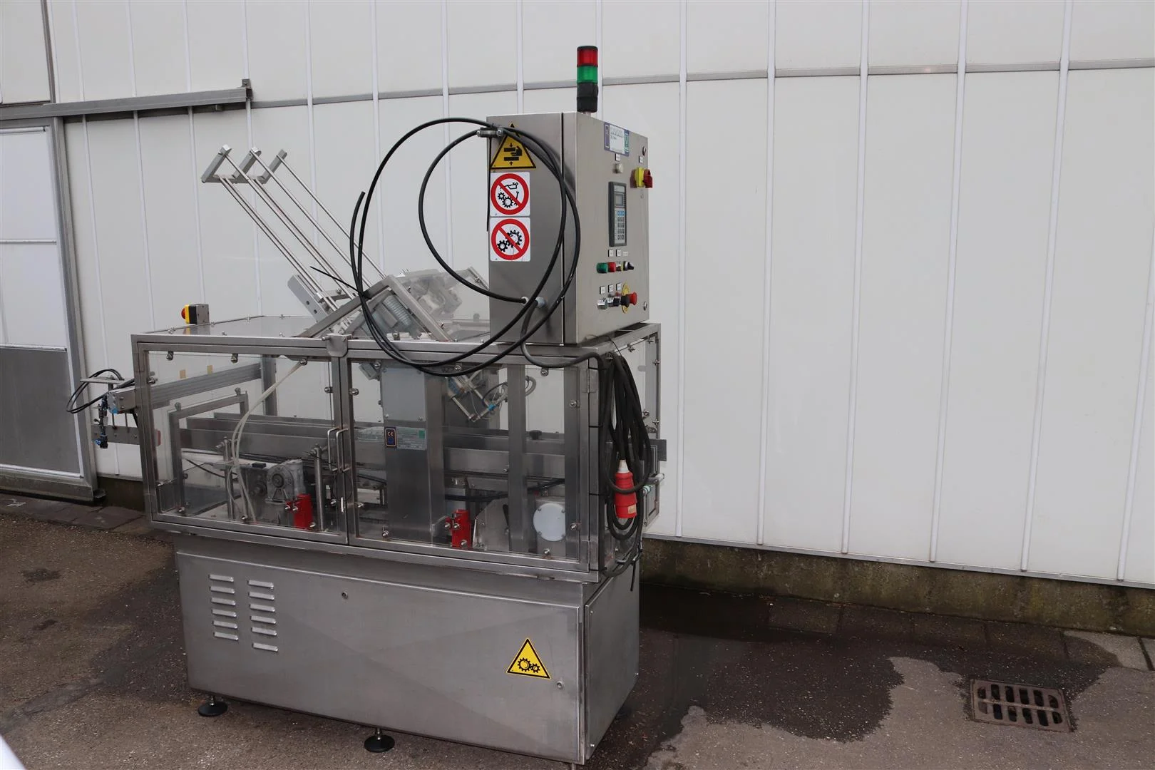 G.Mondini snap on lid machine • Duijndam Machines