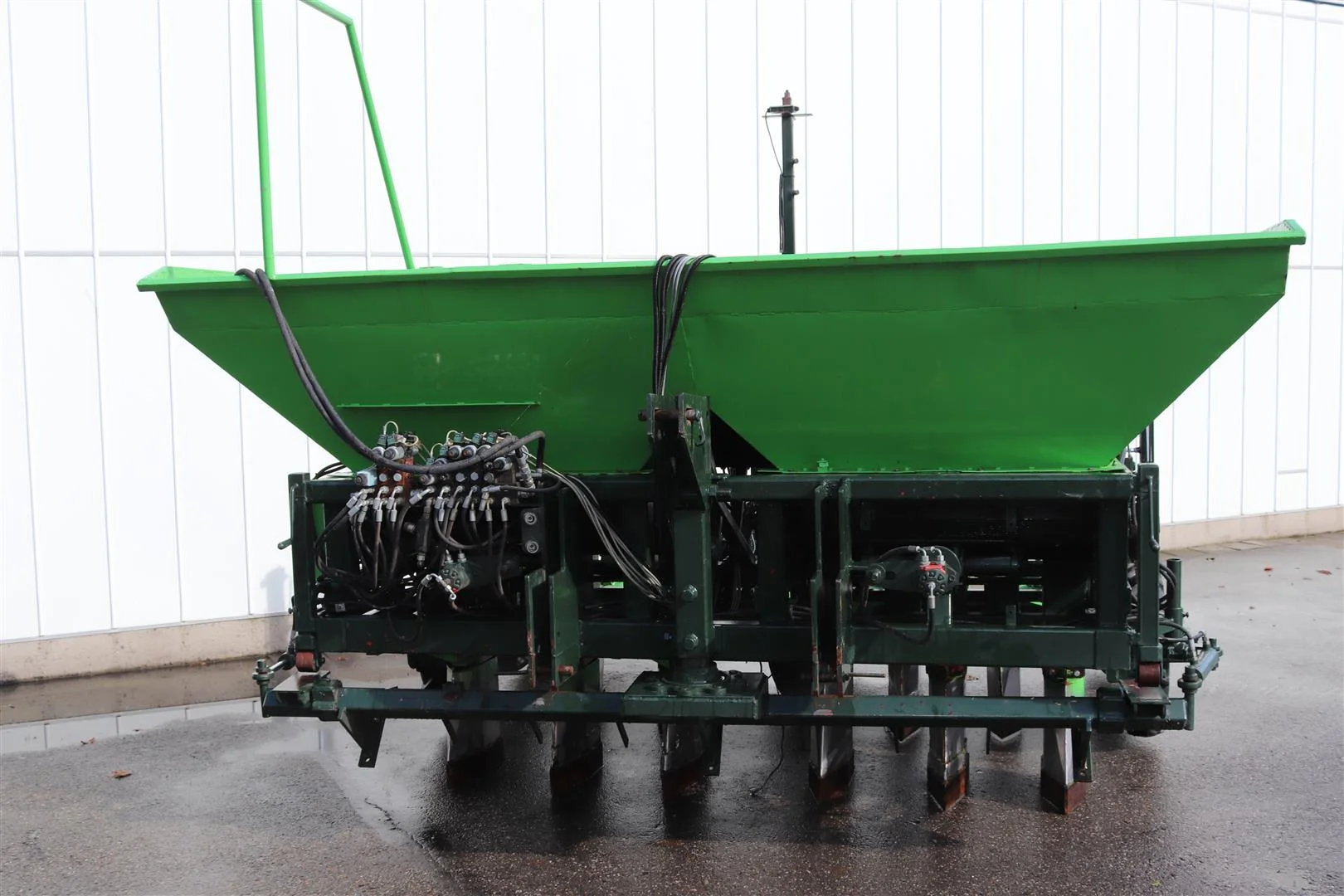 Nobels planting machine 300 cm 10 rows for onions and bulbs • Duijndam ...