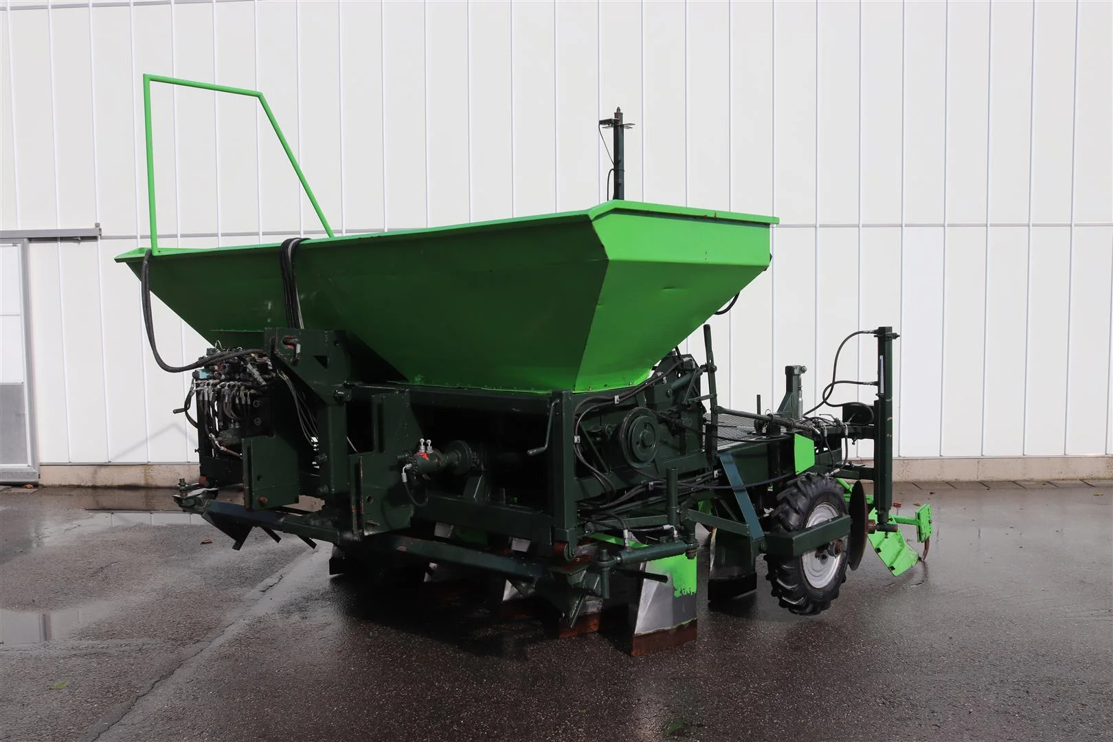 Nobels planting machine 300 cm 10 rows for onions and bulbs • Duijndam ...