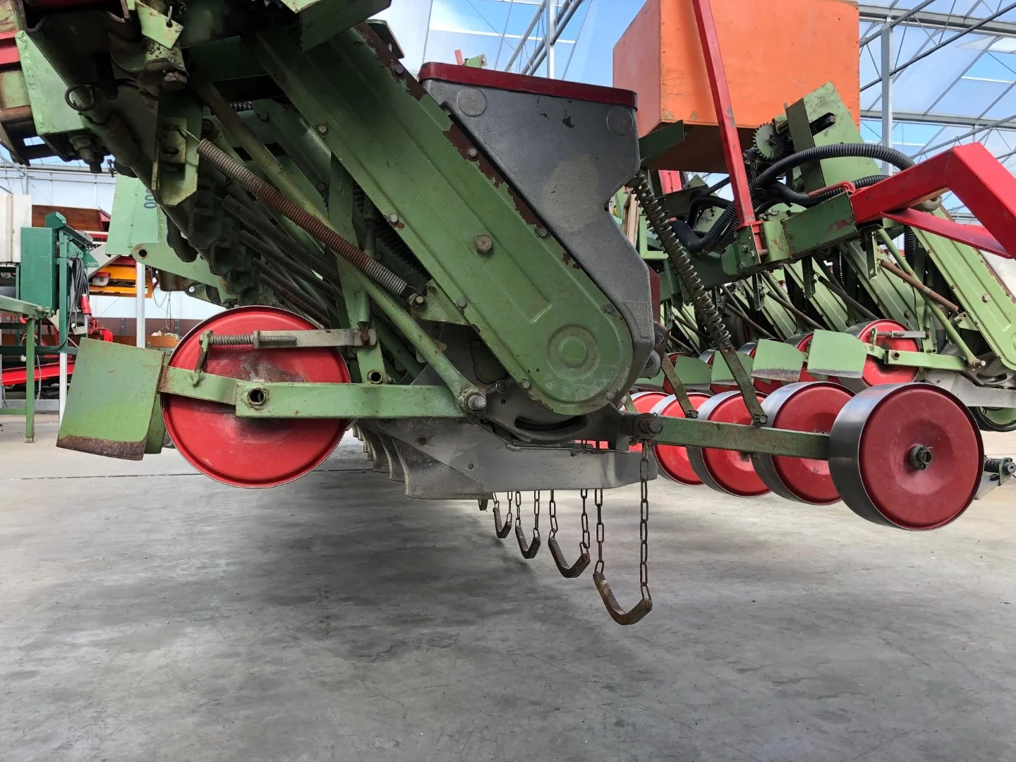 Nodet pneumatische zaaimachine met 15 rijen • Duijndam Machines