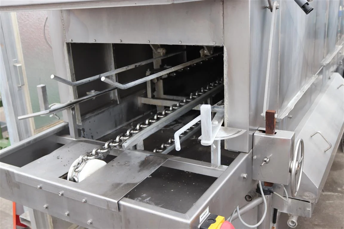Numafa Crate & Tray Washer • Duijndam Machines