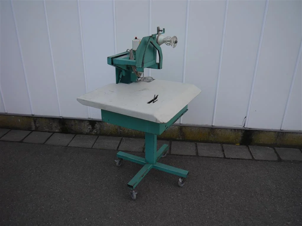 Olimex BGE Binding machine for flowers. • Duijndam Machines