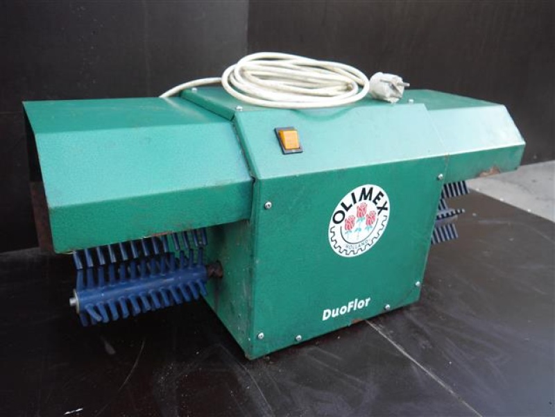 Olimex Duoflor double deleafing machine • Duijndam Machines
